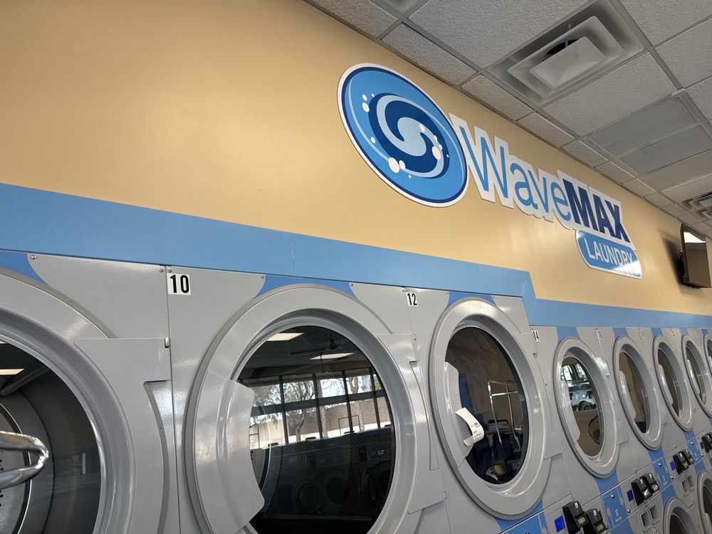 WAVEMAX LAUNDRY - Updated July 2025 - 25 Photos & 36 Reviews - 2639 E ...