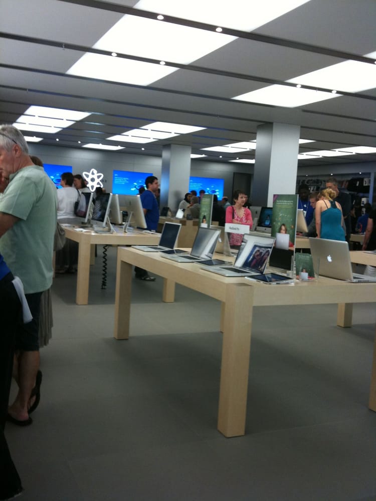 APPLE STORE - Updated March 2026 - 10 Reviews - Upper Level Oracle ...