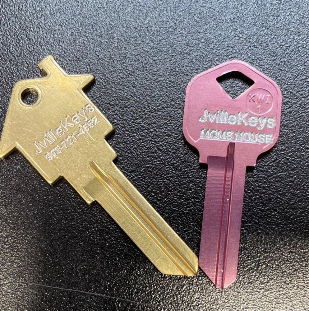 JVILLE KEYS - Updated October 2025 - 213 S Main St, Jacksonville, Texas ...