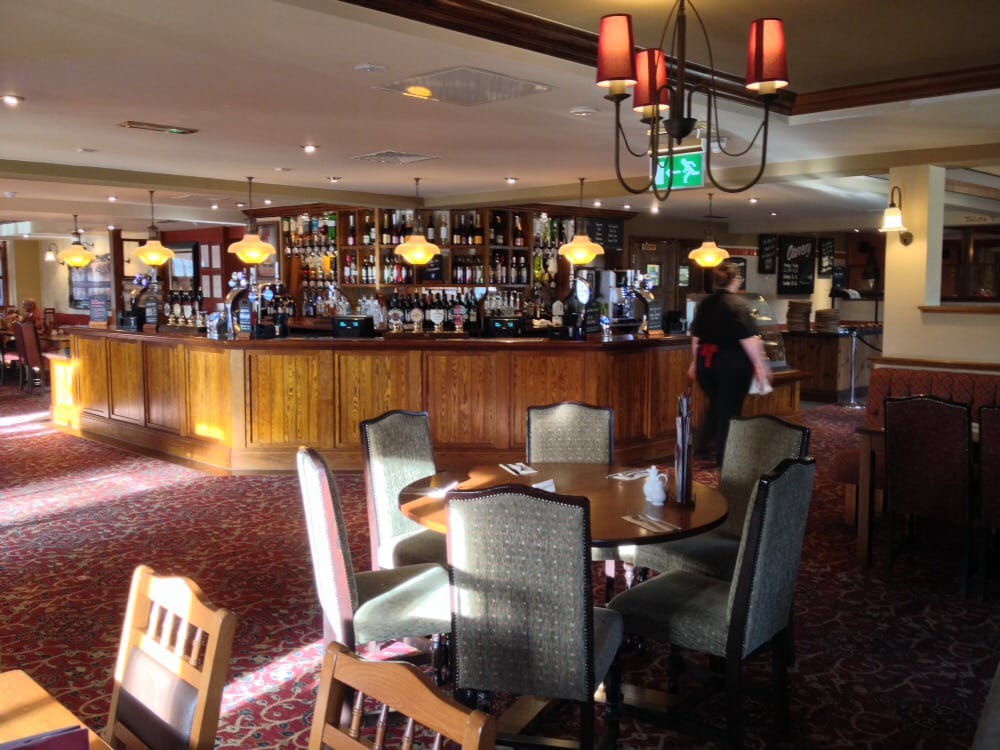 THE CHESTNUT TREE - Updated January 2025 - Axletree Way, Wednesbury ...