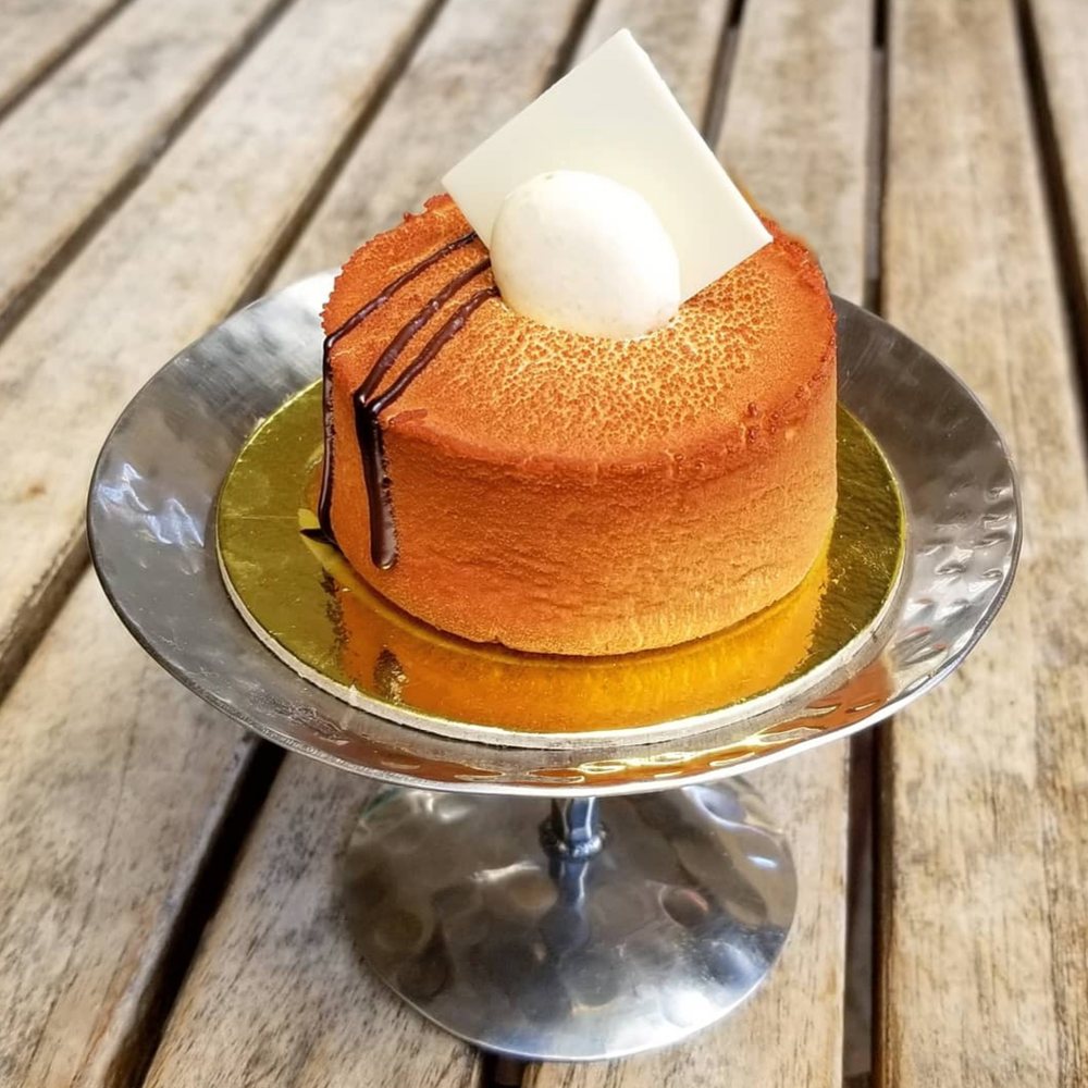 BIZU PATISSERIE - Updated March 2025 - G/F, Alabang Town Center Corte ...