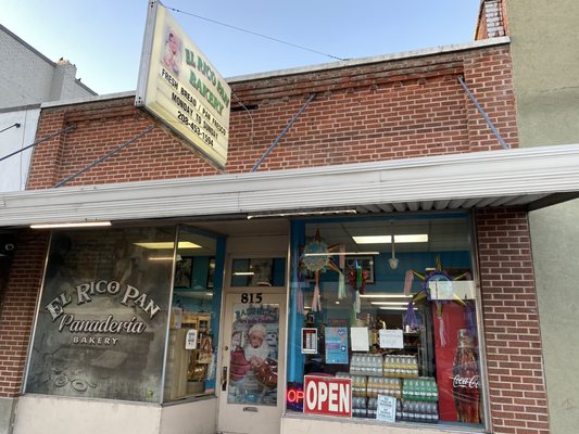 EL RICO PAN BAKERY - Updated October 2025 - 37 Photos - 815 Main St ...