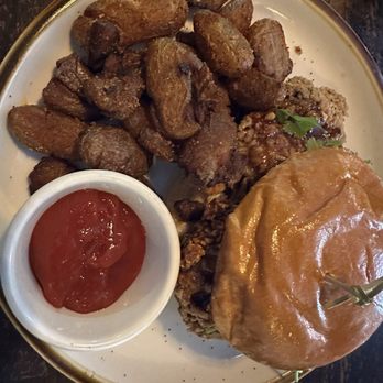 THE COPPER CROW - Updated August 2025 - 200 Photos & 92 Reviews - 904 ...