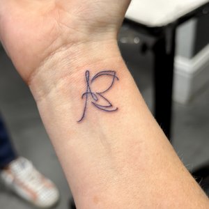 1UP INK TATTOO STUDIOS - 24 Photos & 17 Reviews - 111 N Barry Ave ...