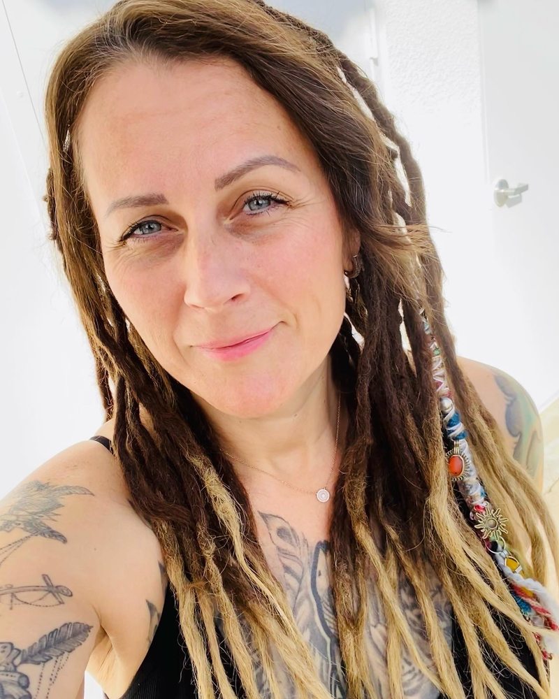 MINDY LOVE LOCKS: DREADLOCK SPECIALIST & COLORIST - Updated September ...