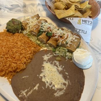 METZTLI - Updated January 2026 - 87 Photos & 126 Reviews - 1735 W ...