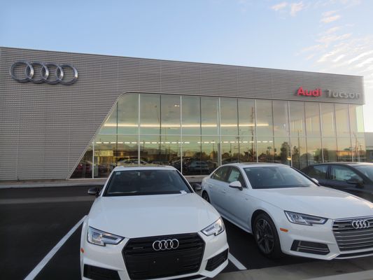 AUDI TUCSON - Updated October 2025 - 41 Photos & 161 Reviews - 4646 E ...