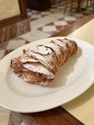 FERRARA BAKERY & CAFE - 2760 Photos & 1727 Reviews - 195 Grand St, New ...