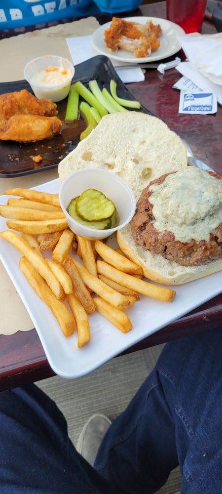 TRIANGLE PUB - Updated June 2025 - 95 Photos & 116 Reviews - 381 Old ...