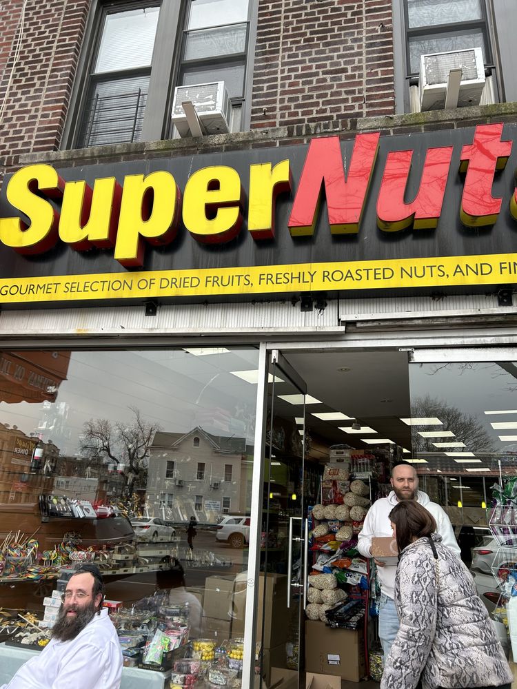 SUPER NUTS - Updated October 2025 - 12 Photos - 724 Kings Hwy, Brooklyn ...