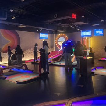 PUTTSHACK - PHILADELPHIA - Updated April 2025 - 162 Photos & 111 ...