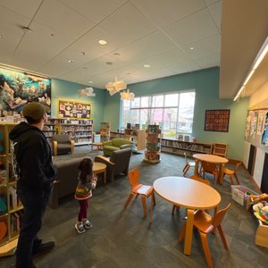 WEST LINN PUBLIC LIBRARY - Updated June 2025 - 47 Photos & 10 Reviews ...