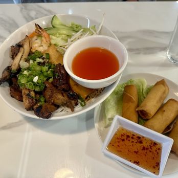 HELLO PHO - Updated August 2025 - 35 Photos & 18 Reviews - 5050 WA 303 ...