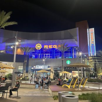 REGAL NORTH HOLLYWOOD - Updated May 2025 - 322 Photos & 178 Reviews ...