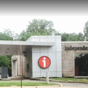 INDEPENDENT BANK - 40 S Main St, Memphis, Tennessee - Banks & Credit ...