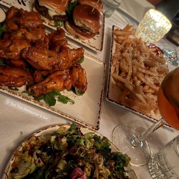 TOM TOM - Updated March 2025 - 1529 Photos & 1142 Reviews - 8932 Santa ...