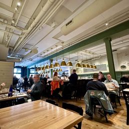 OYSTER HOUSE - Updated October 2025 - 2728 Photos & 1706 Reviews - 1516 ...