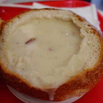 CHOWDERS - Updated July 2025 - 1154 Photos & 988 Reviews - 2 Beach St ...