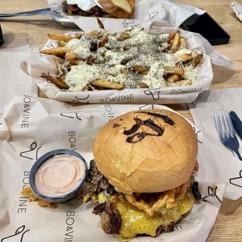 BO & VINE BURGER - Updated November 2024 - 196 Photos & 235 Reviews ...