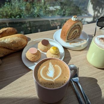 MARI BAKESHOP - Updated January 2026 - 104 Photos & 32 Reviews - 103 St ...