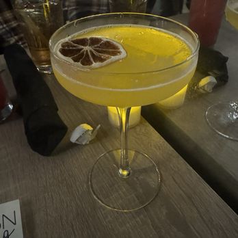 NEON FIG - Updated July 2025 - 207 Photos & 121 Reviews - 110 Park Ave ...