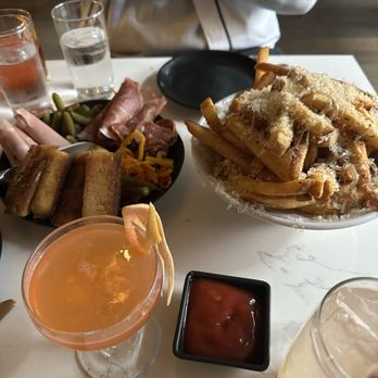 DEAD LINE - Updated December 2025 - 576 Photos & 473 Reviews - 114 1st ...