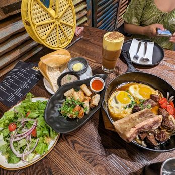 HEM KITCHEN AND BAR - Updated May 2024 - 1089 Photos & 249 Reviews ...