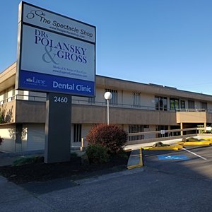 OREGON EYE ASSOCIATES - Updated December 2024 - 12 Reviews - 1550 Oak ...