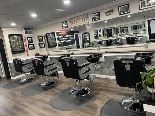 TRIPLE ACES BARBERSHOP - Updated August 2025 - 15 Photos - 111 E Trade ...