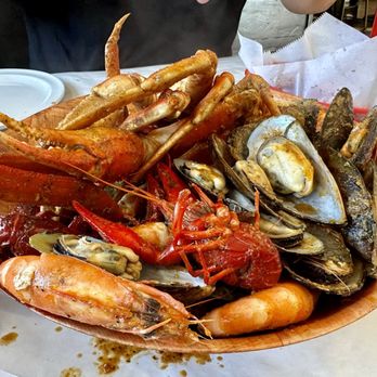 FIREHOUSE CRAWFISH - Updated December 2024 - 1779 Photos & 1304 Reviews ...