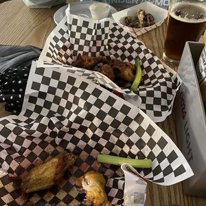 WING SHACK - 158 Photos & 177 Reviews - 4650 E Michigan St, Orlando ...