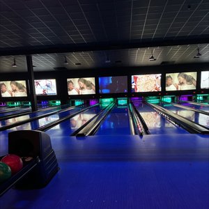 PINSTACK - 243 Photos & 388 Reviews - 2750 W I-635, Irving, Texas ...