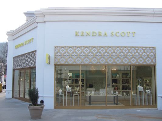 KENDRA SCOTT - Updated October 2024 - 10 Photos - 4321 Lassiter At N ...