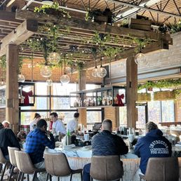 MERCATO - Updated 05/2025 - 94 Photos & 52 Reviews - 785 Bridgeport Ave ...