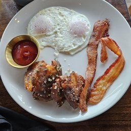 ULU KITCHEN - Updated November 2024 - 205 Photos & 101 Reviews - 2365 ...