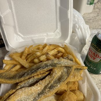 JJ FISH & CHICKEN - Updated October 2025 - 92 Photos & 35 Reviews - 690 ...