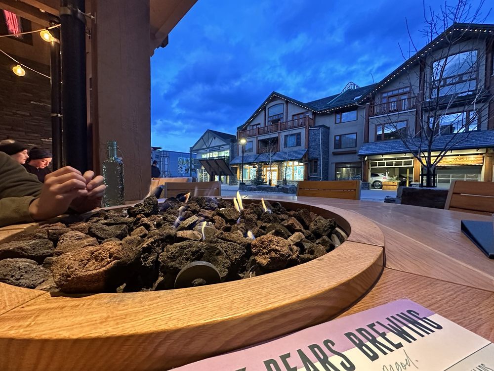 THREE BEARS BREWERY AND RESTAURANT - Updated August 2024 - 309 Photos ...