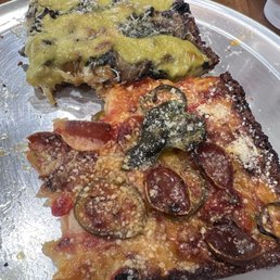 KIZZA PIZZA - Updated December 2025 - 186 Photos & 90 Reviews - 251 N ...