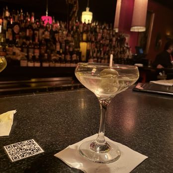 GREEN LADY LOUNGE - Updated October 2025 - 449 Photos & 569 Reviews ...