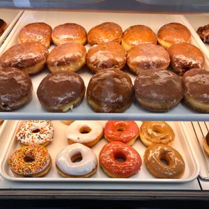 GUDE’S BAKERY & DELI - 10 Photos & 20 Reviews - 307 W Polk St, Burnet ...