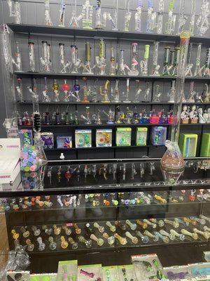 XCLUSIVE SMOKE SHOP - Updated December 2024 - 15 Photos - 573 ...