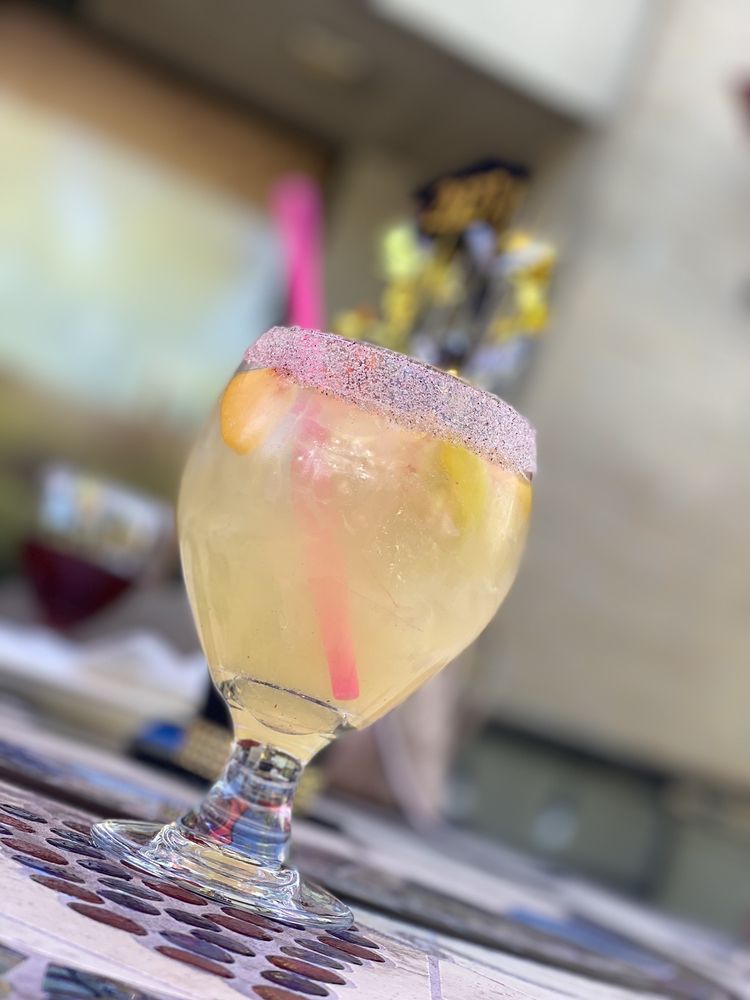 ENGINE 8 URBAN WINERY - 323 Photos & 140 Reviews - 1260 Ave Of The Oaks ...