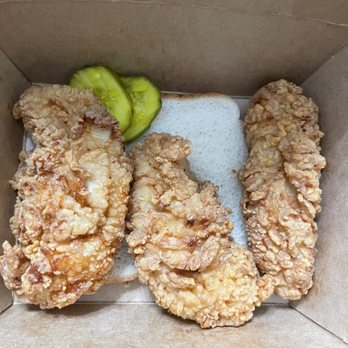 HOT CHICKS HOUSE OF CHICKEN - Updated December 2025 - 32 Photos & 20 ...