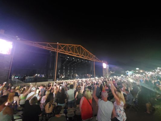 AZURA AMPHITHEATER - Updated July 2025 - 51 Photos & 68 Reviews - 633 N ...