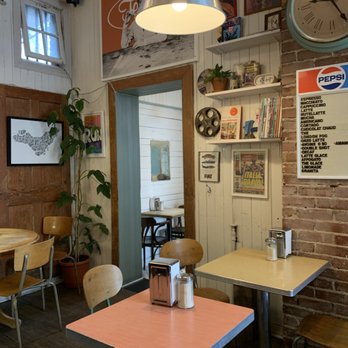 CAFÉ FERLUCCI - Updated October 2025 - 65 Photos & 27 Reviews - 432 Rue ...