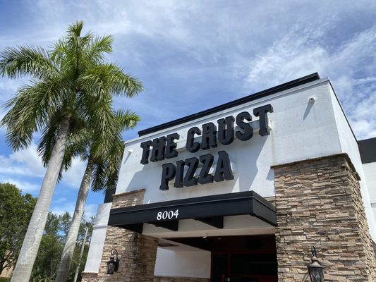 THE CRUST PIZZA - Updated September 2024 - 185 Photos & 257 Reviews ...