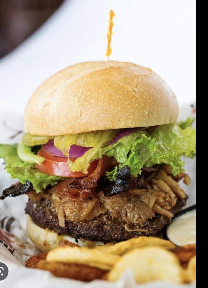 WINGNUTZ - Updated December 2024 - 264 Photos & 339 Reviews - 6485 N ...