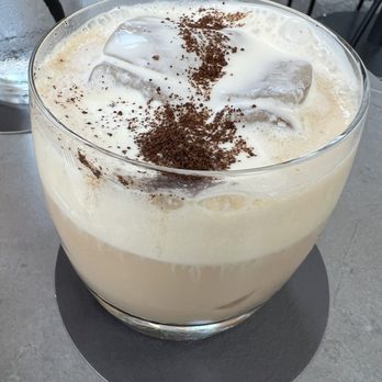 TRAVELER’S TABLE - Updated August 2024 - 5763 Photos & 1970 Reviews ...