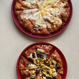 VILLAGE HOST PIZZA & GRILL - Updated May 2025 - 90 Photos & 263 Reviews ...