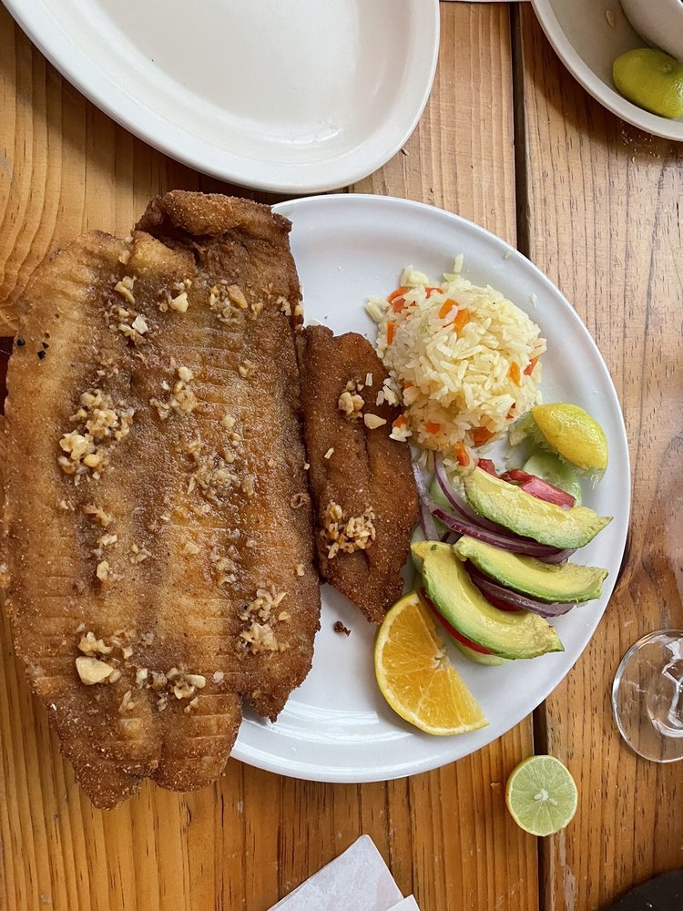MARISCOS EL SINALOA - Gob. Enrique Ramírez 31, Morelia, Michoacán ...